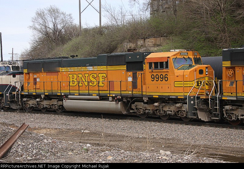 BNSF 9996